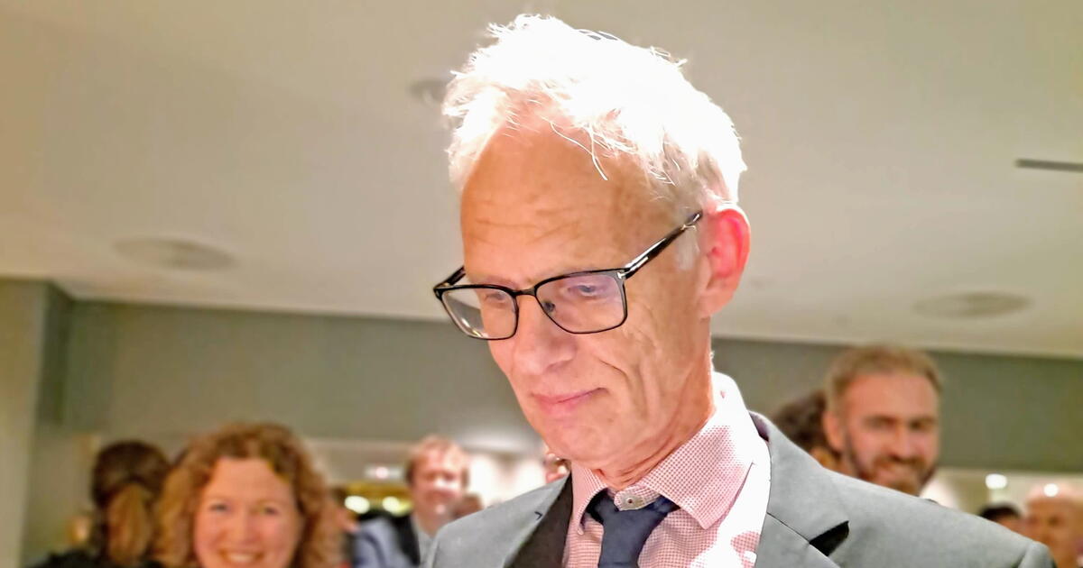 "Presse, profesjon og politikk": Festskrift til Paul Bjerke